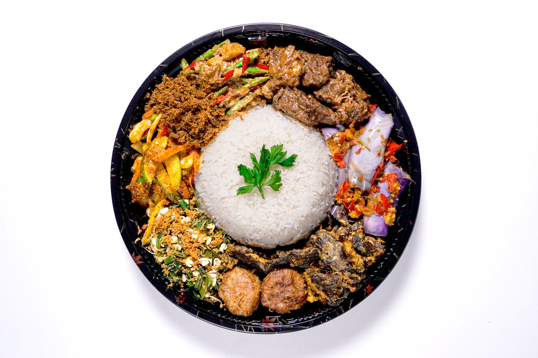 Nasi Ambeng Platter (2 to 3 pax) – Dapur Wahyu Catering
